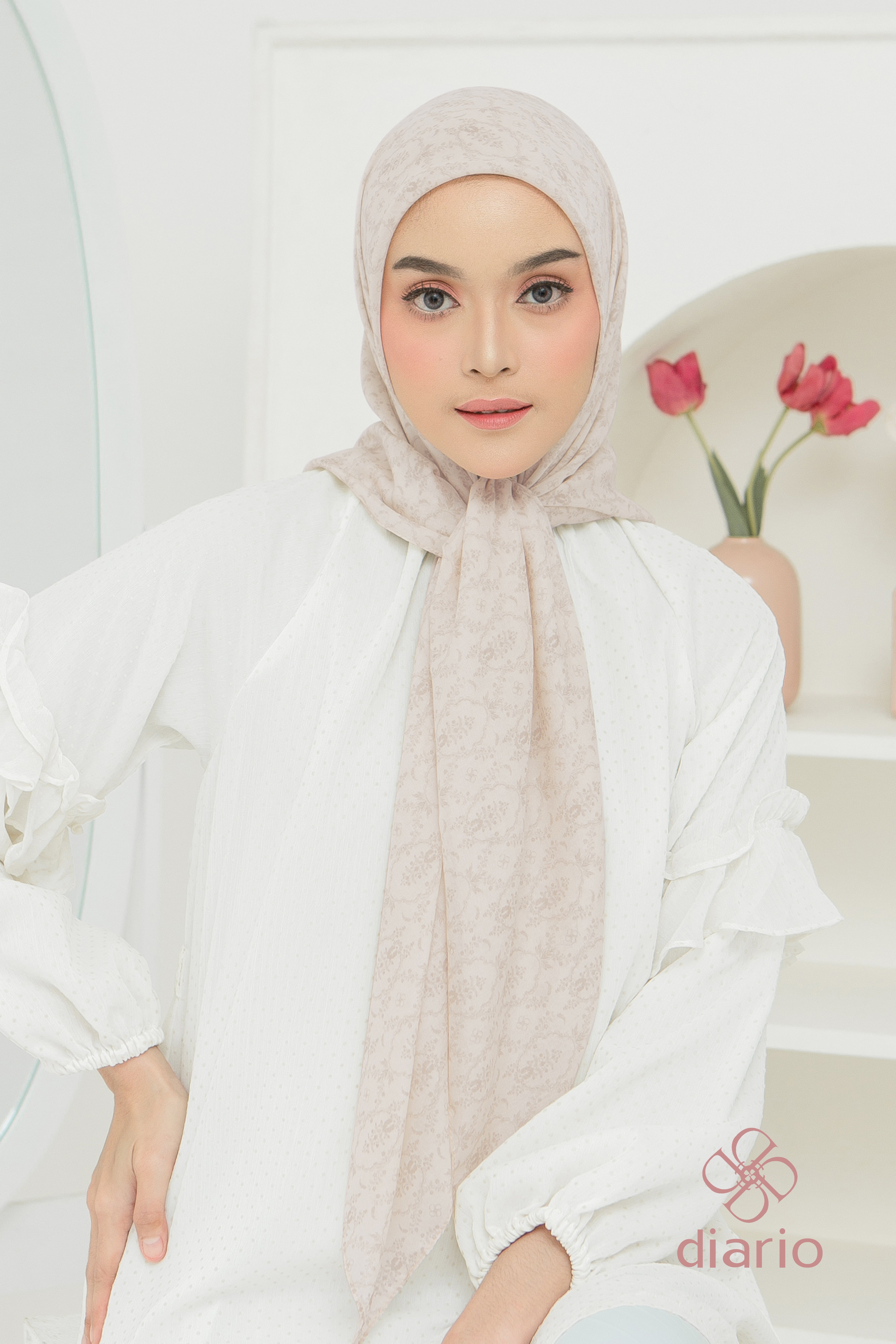 Diario - Ultrafine Adena Scarf Kerudung Segi Empat – diario