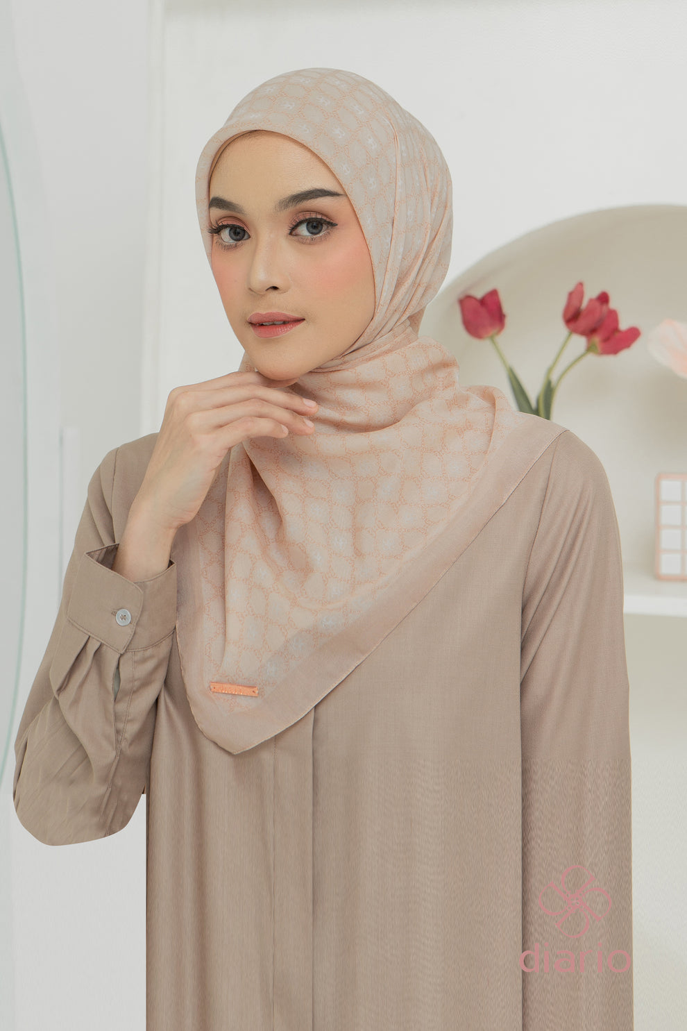 Diario - Ultrafine Ferisha Scarf Kerudung Segi Empat – diario